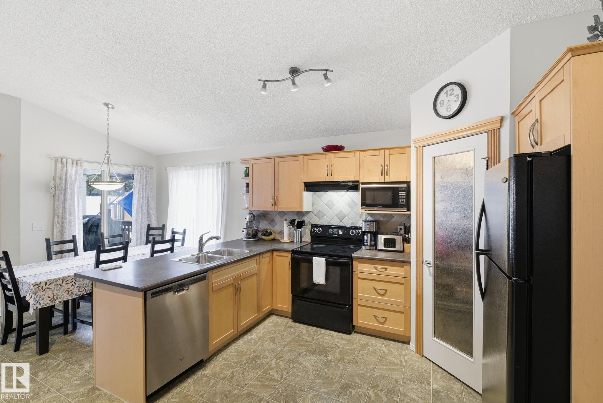 22 Lamplight Bay, Legacy Park, Spruce Grove (E4471095)